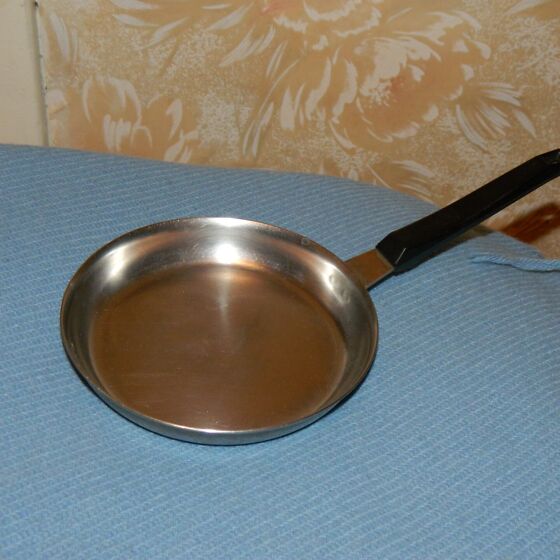 roostevabast terasest pannid (181475136) - Osta.ee