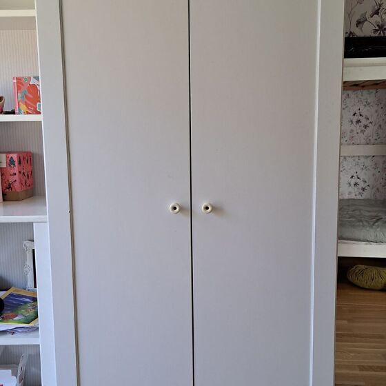 Riidekapid 2tk (203971092) - Osta.ee