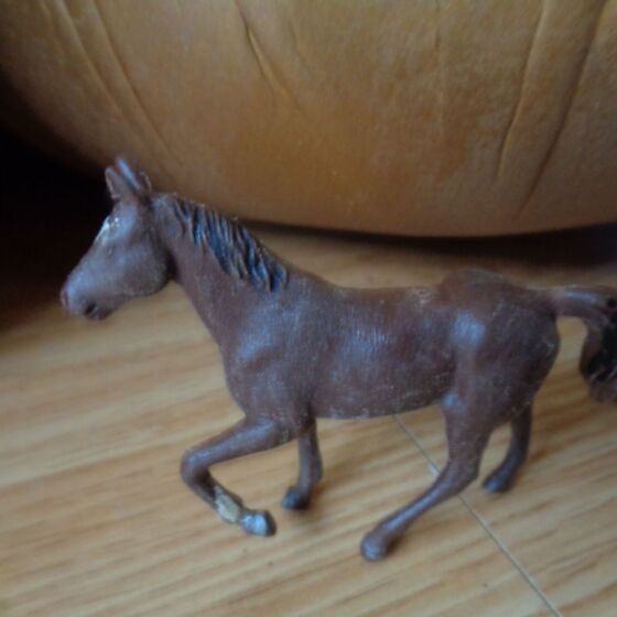 hobune (207636369) - Osta.ee