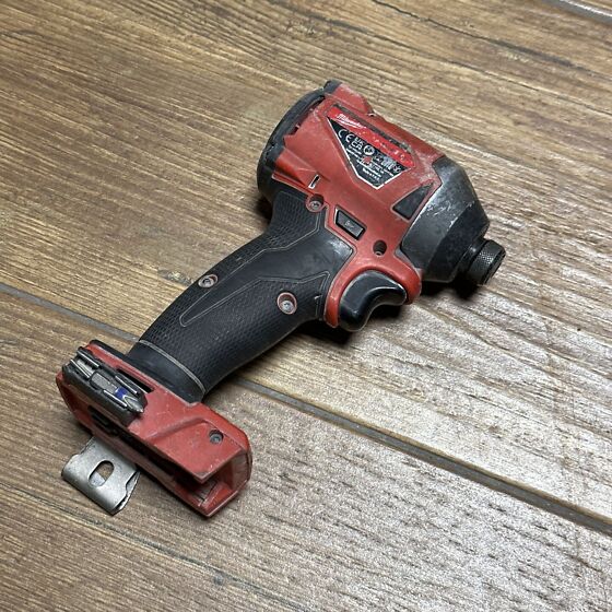 Akulöökkruvikeeraja MILWAUKEE M18 FID2 (205338309) - Osta.ee