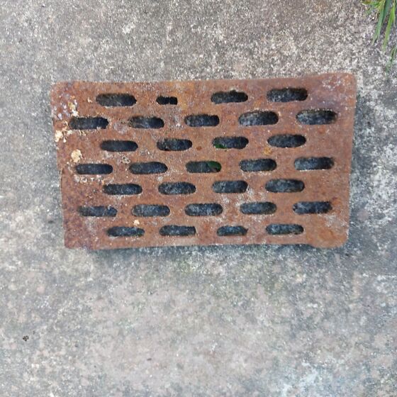 Tuharest (194022703) - Osta.ee