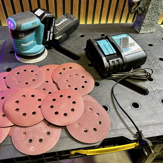 Makita lihvija komplekt (207880500) - Osta.ee