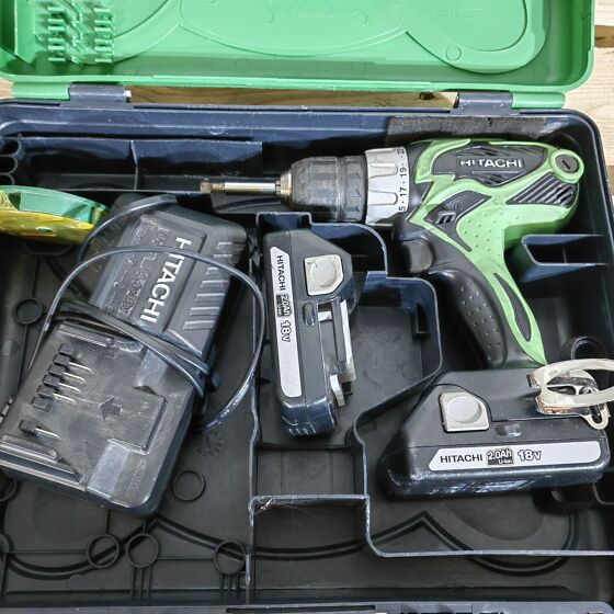 Hitachi akutrell koos 2 akuga (206765215) - Osta.ee