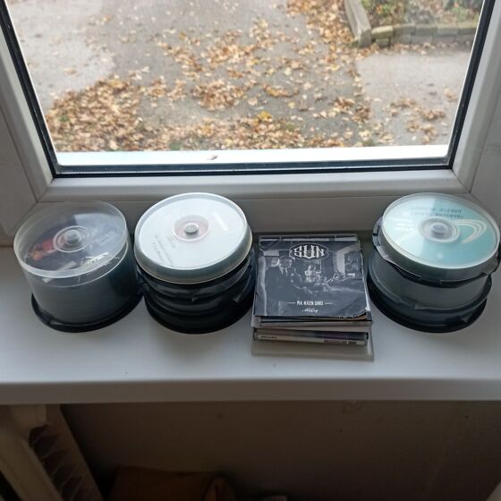 SUUREM KOGUS DVD JA MUUSIKA CD-PLAATE (202144742) - Osta.ee