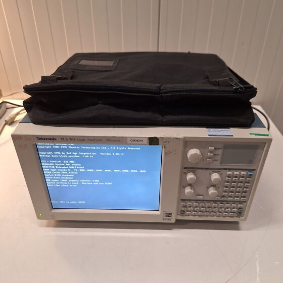 Tektronix TLA704 Logic Analyzer (208132704) - Osta.ee