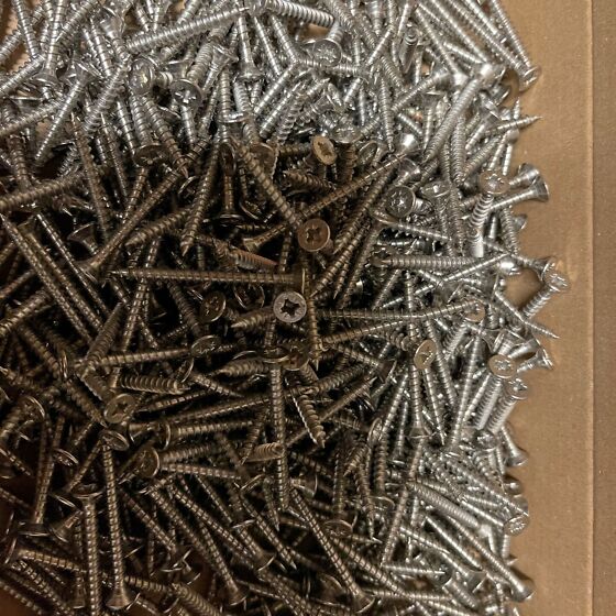 ROOSTEVABAD KRUVID - UUS (208062421) - Osta.ee