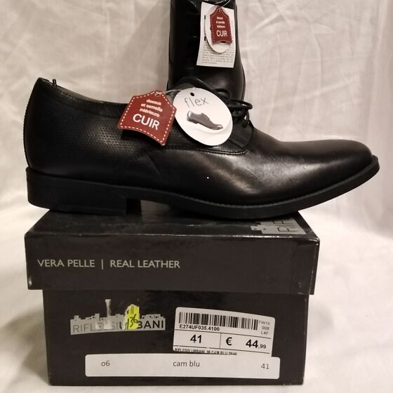 HULGI. UUED meeste jalanõud erinevad suurused ja mudelid . (188238422 ...