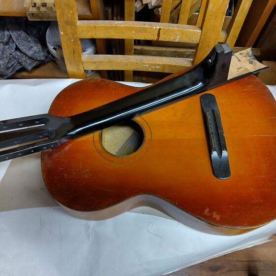 Lunatsarskoe tehase kitarr. (210225843) - Osta.ee