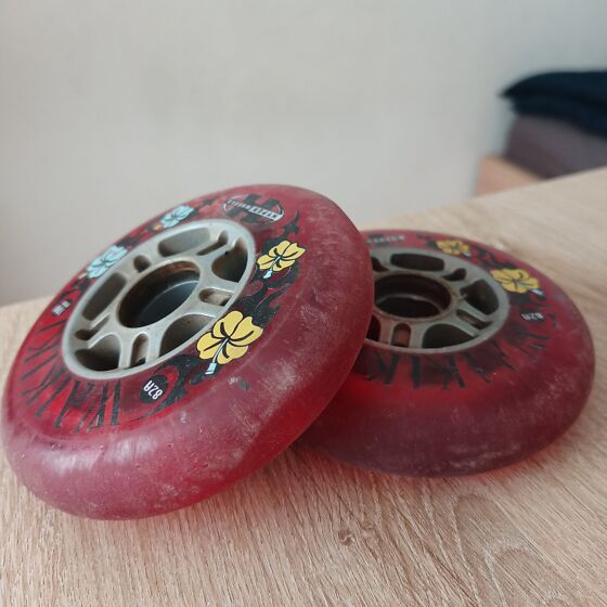 Punased tõukeratta rattad / Tõukeratas (201822569) - Osta.ee