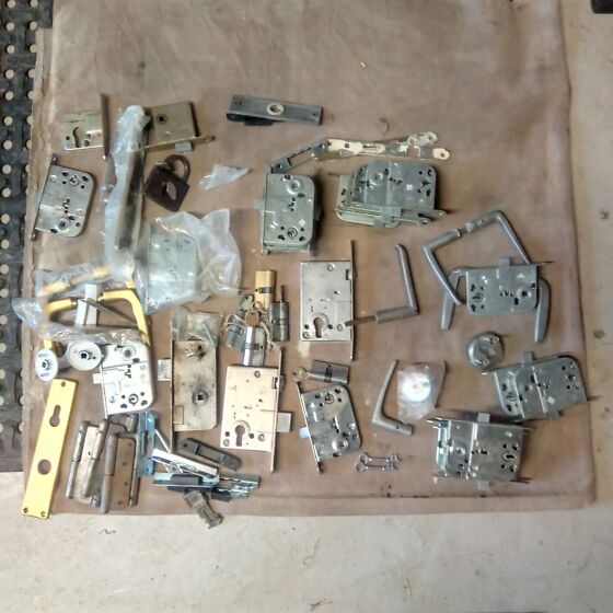 Ukse lukud(igasuguseid) (156751031) - Osta.ee