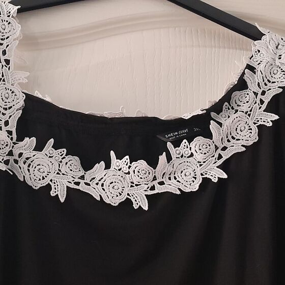 Must valge kleit (196282902) - Osta.ee