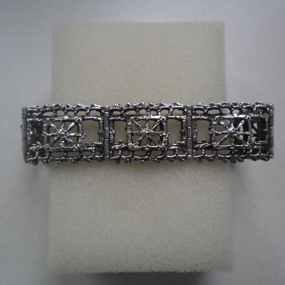 Hõbe 830 käevõru " Pitsi ", autor Pentti Sarpaneva, 1970 a (202200501 ...