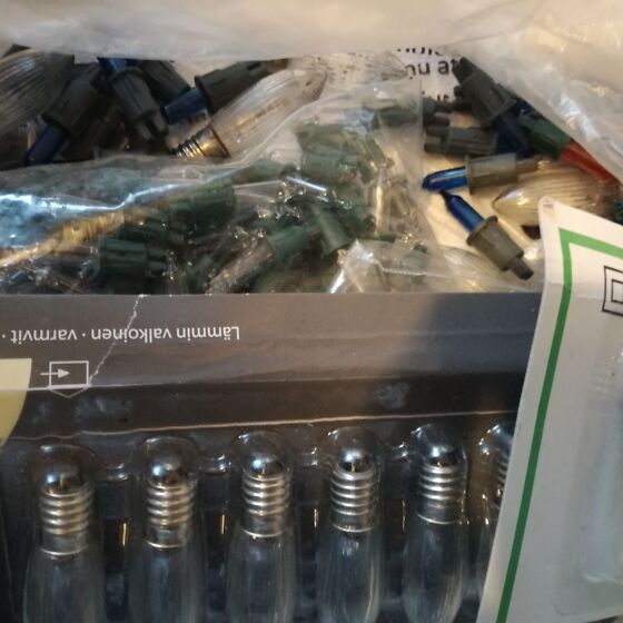 Hulgi valgusketi jõuluvalgusti pirnid (202353881) - Osta.ee