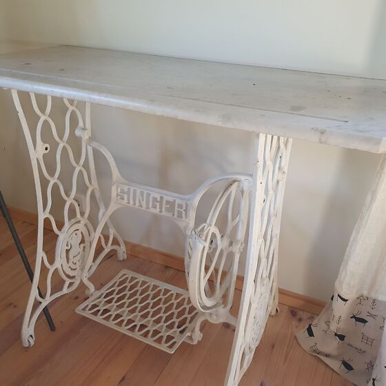 Singeri õmblusmasina jalg ja lauaplaat (200477363) - Osta.ee