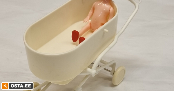 Ilus väike nukuvanker ja nukk. (195845679) - Osta.ee