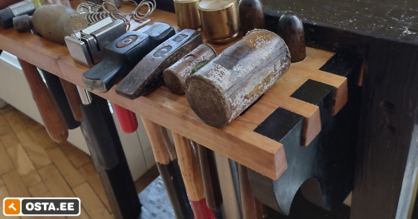 Metal smithing tools, hammer rack and bench. (197087440) - Osta.ee