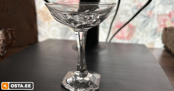 Lorupi kristallist pits (200089723) - Osta.ee