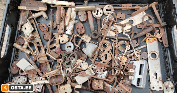 vana ukse käepide kremoon hing haak jne (209379492) - Osta.ee