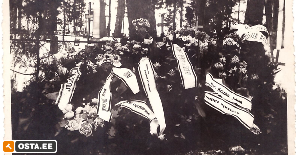 EW fotopostkaart Halliste surnuaed,foto E.Kurm Pärnumaa. (203240056 ...